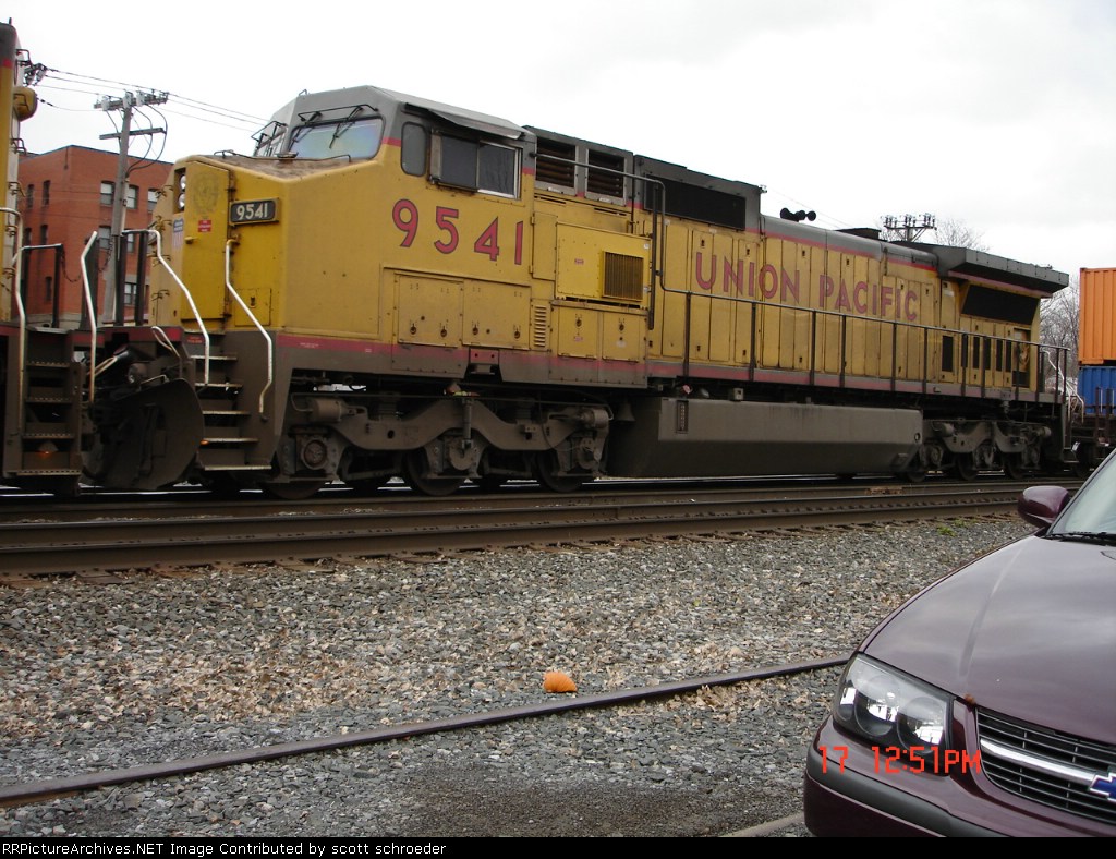 UP 9541 making a reverse move on the #1 Track